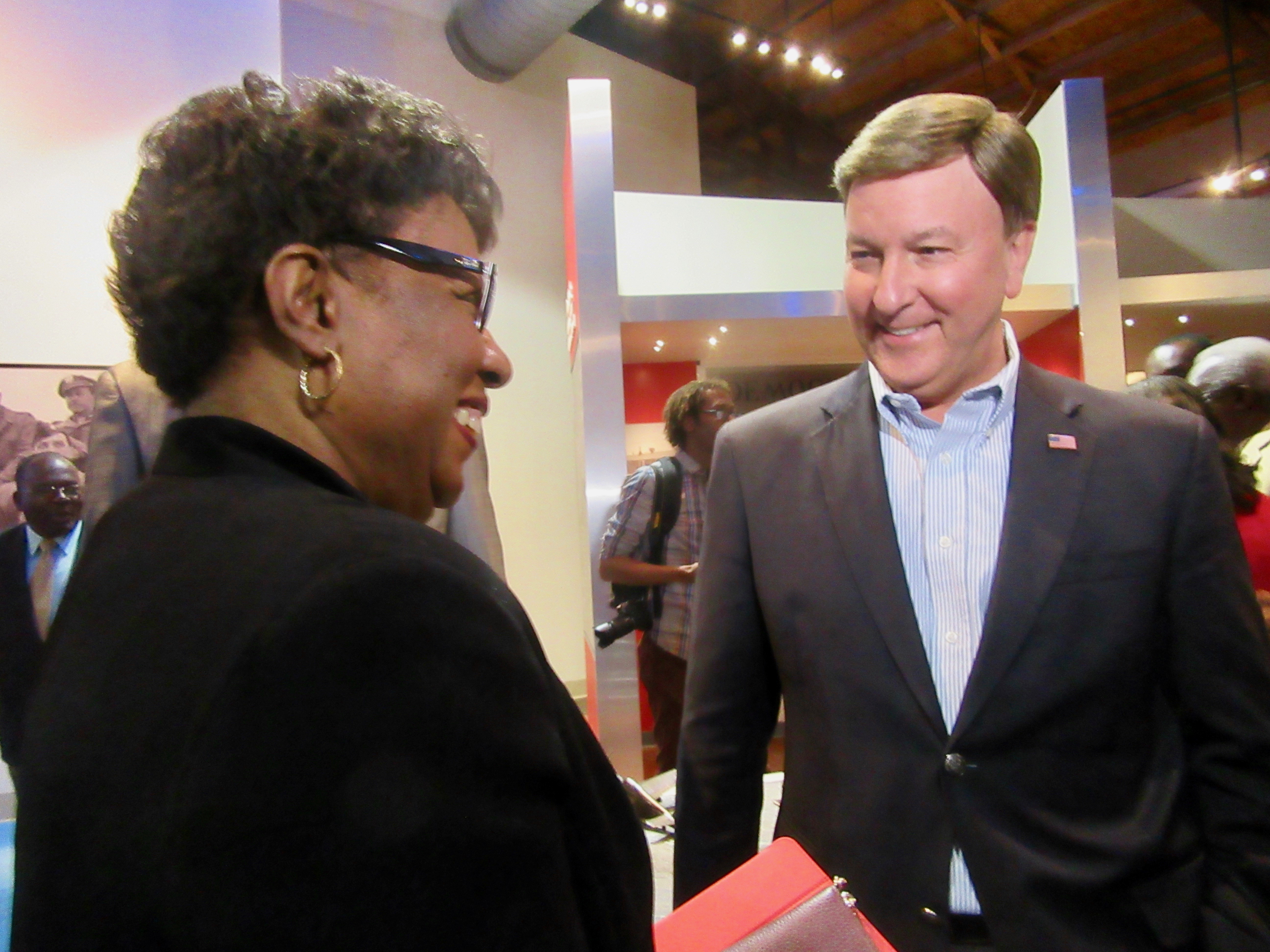 Charlotte Morris w Mike Rogers – ECHOboom Tuskegee